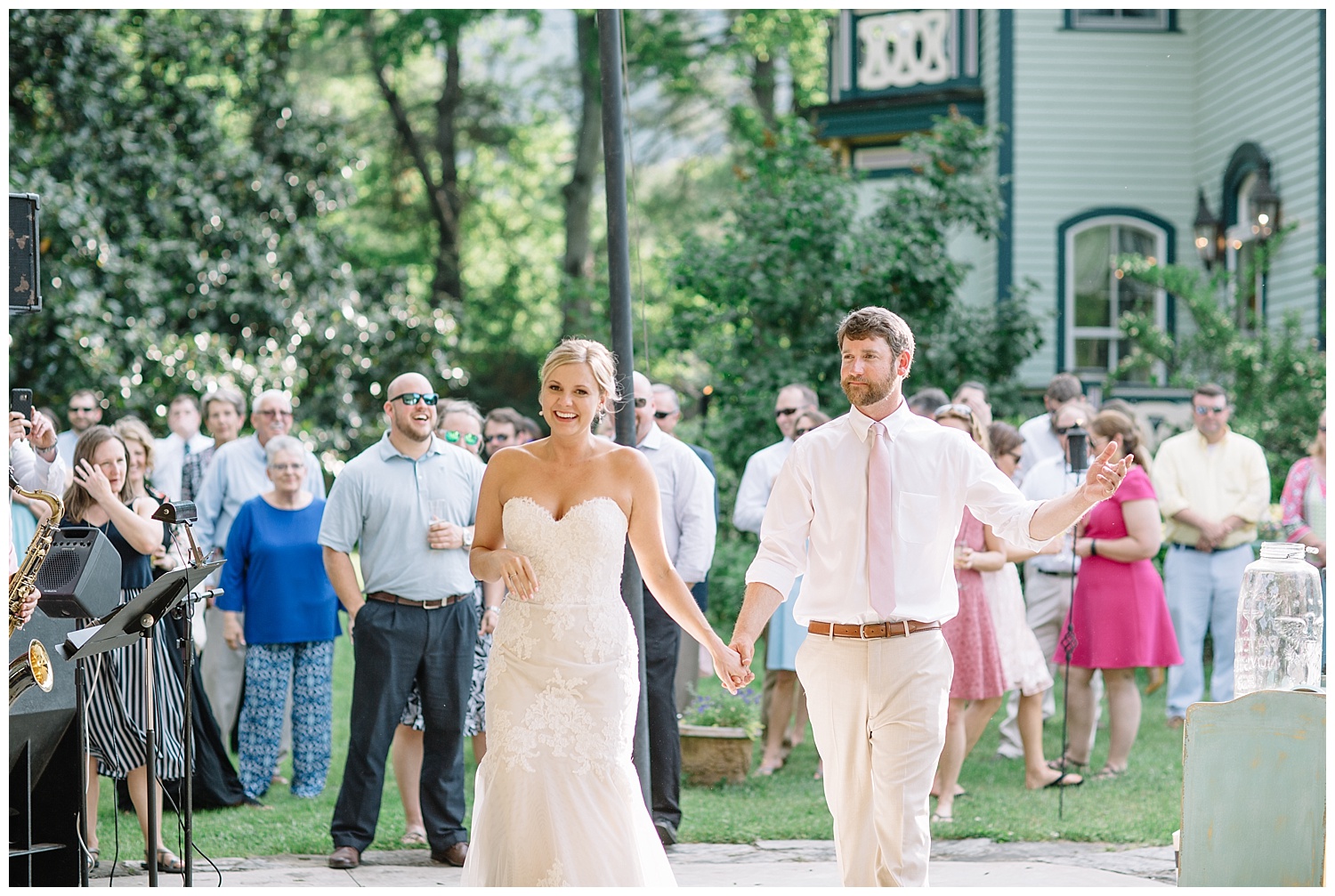 Meghan & Forrest {Mountain Magnolia Inn} | Asheville Wedding Guide